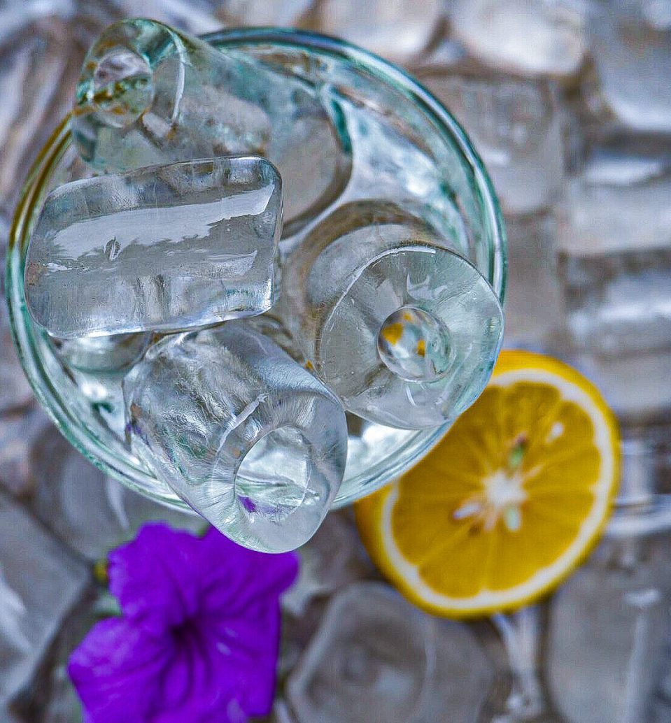 About - Es Kristal PT Espuga Utama